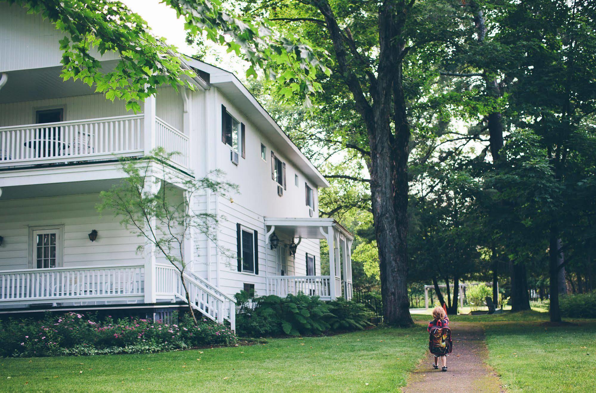 CLEVELANDS HOUSE RESORT MUSKOKA | ⋆⋆⋆ | MINETT, CANADA | SEASON DEALS ...