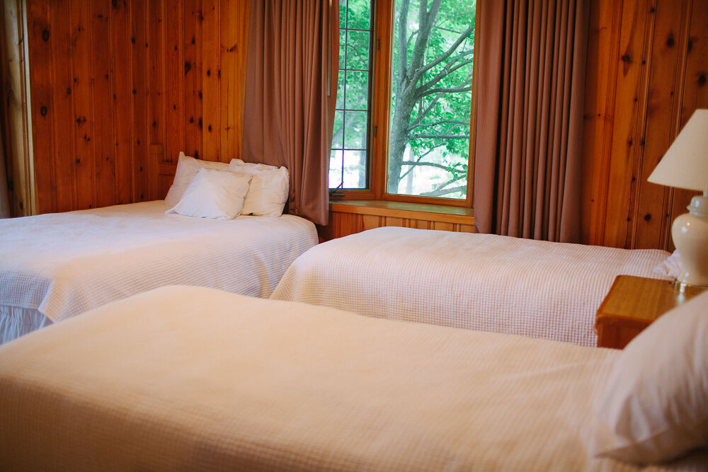 CLEVELANDS HOUSE RESORT MUSKOKA | ⋆⋆⋆ | MINETT, CANADA | SEASON DEALS ...